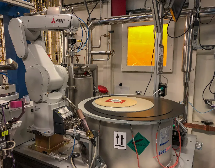 Welcome to I03 - - Diamond Light Source