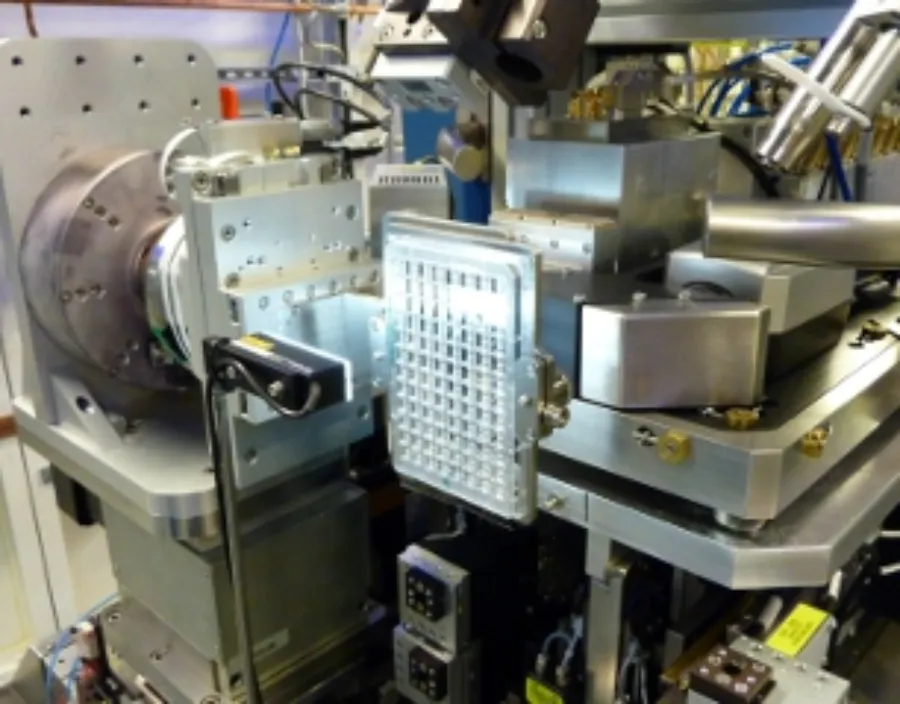 Welcome to I03 - - Diamond Light Source